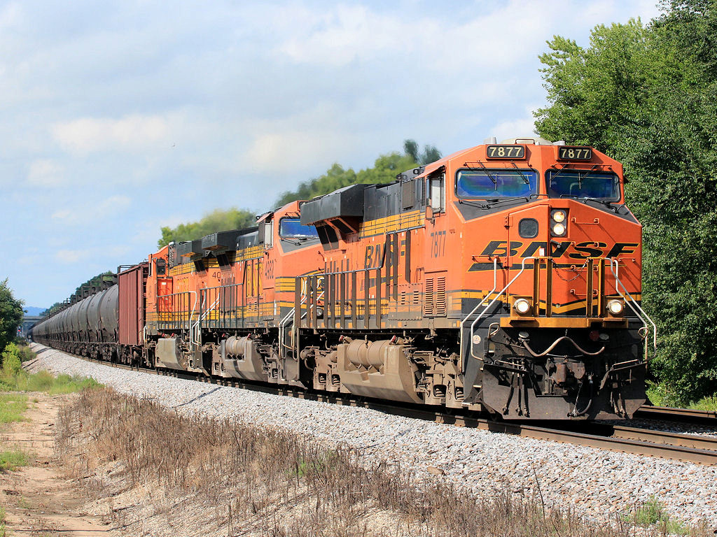 BNSF 7877